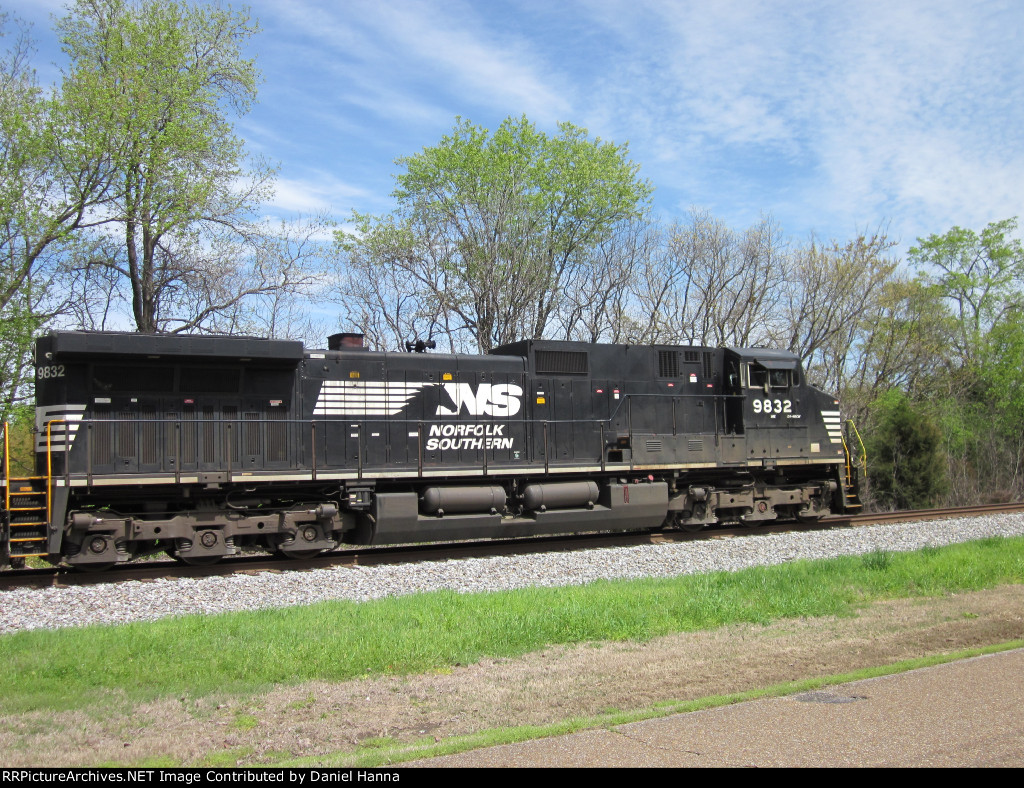 NS 9832